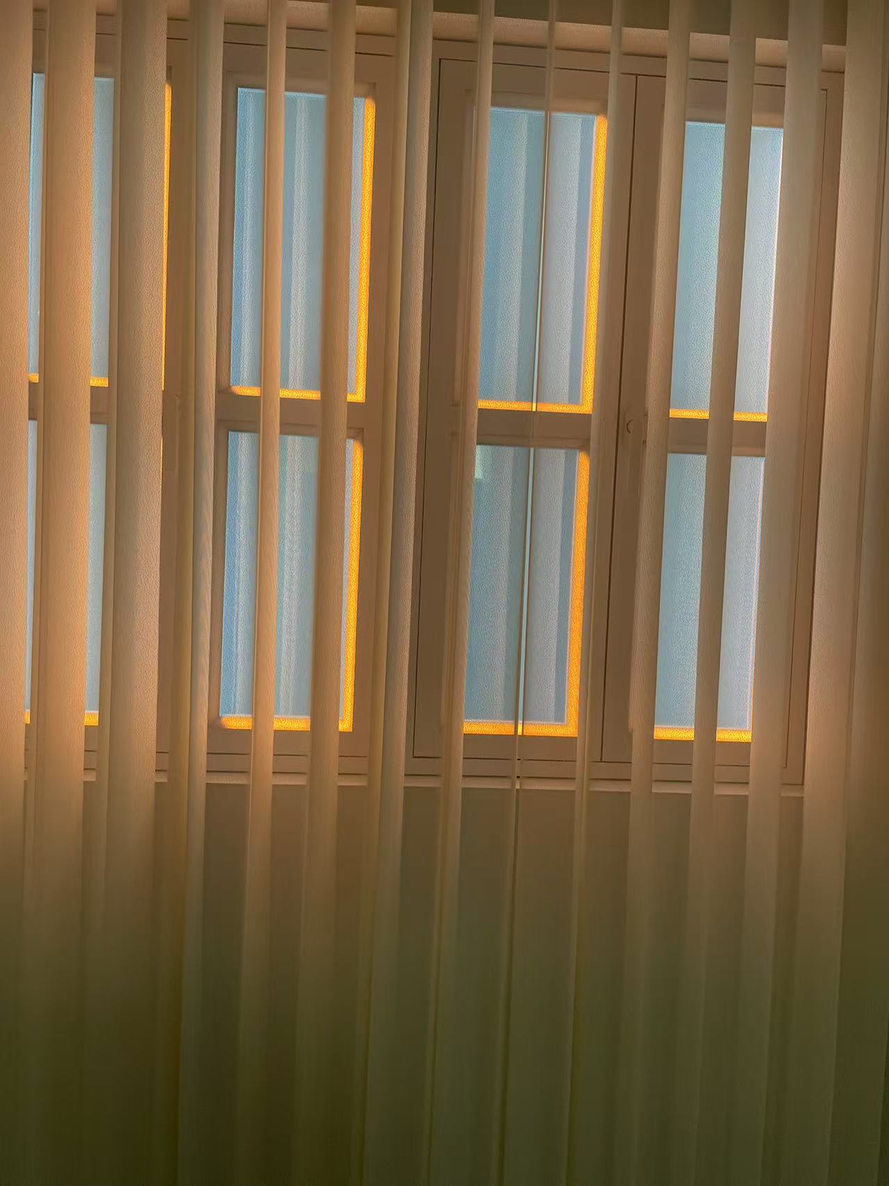 APP Remote Control Wall Mounting Fake Window Light Simulates Daytime ...